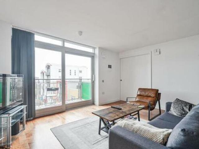 3 Bedroom Flat For Sale In Greenwich Millennium Village, London