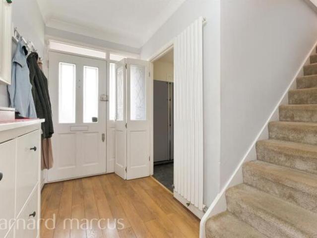 3 bedroom flat for sale in Gressenhall Road, London, SW18