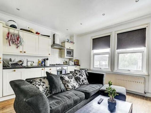3 Bedroom Flat For Sale In Hammersmith, London