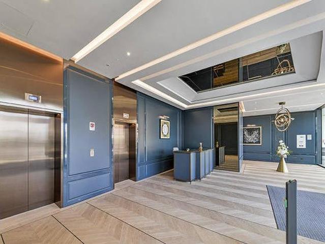3 bedroom flat for sale in Harbour Avenue London SW10 SW10