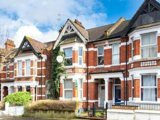 3 Bedroom Flat For Sale In Harlesden, London