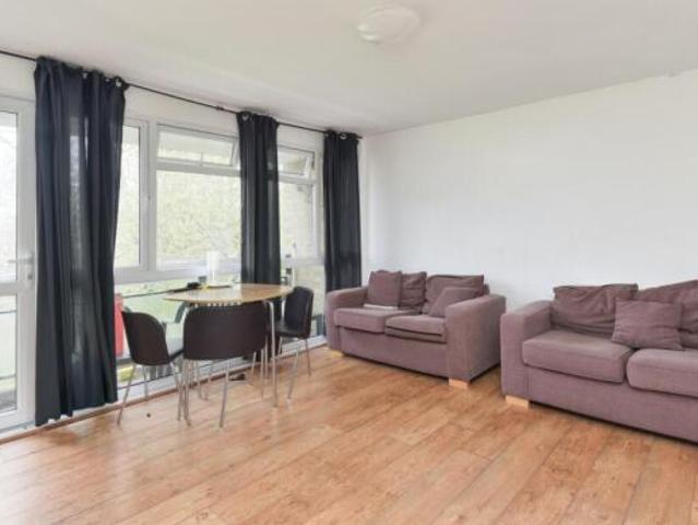 3 bedroom flat for sale in Hawe Close, CT2