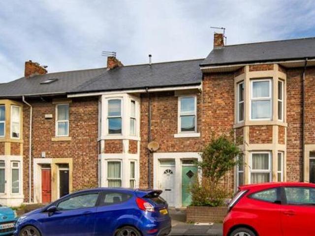 3 Bedroom Flat For Sale In Heaton
