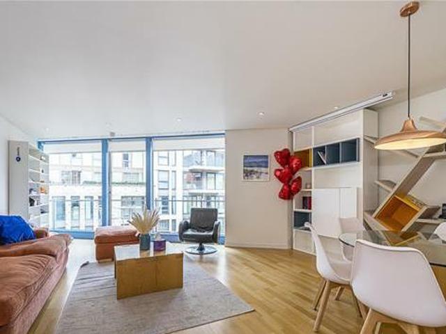 3 Bedroom Flat For Sale In Hermitage Street, London