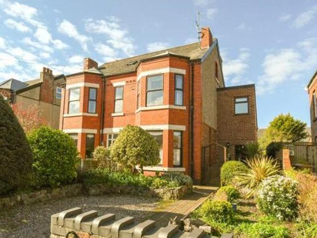 3 Bedroom Flat For Sale In Hoylake