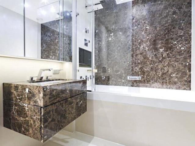 3 bedroom flat for sale in Kensington High Street, London, W14