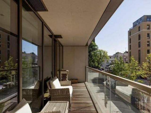 3 Bedroom Flat For Sale In Kensington