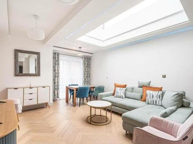 3 Bedroom Flat For Sale In Kilburn, London