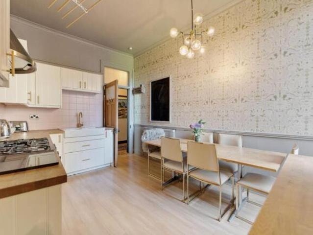 3 bedroom flat for sale in Lauderdale Gardens, Flat 2/1, Hyndland, Glasgow, G12 9UA, G12
