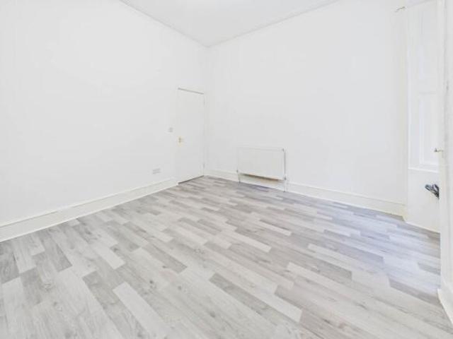 3 bedroom flat for sale in Leven Street, Pollokshields, G41