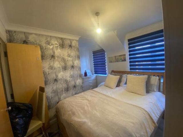 3 bedroom flat for sale in Lime Tree Court, Napsbury Park, AL2