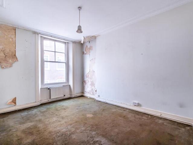 3 bedroom flat for sale in Little Smith Street, London, SW1P