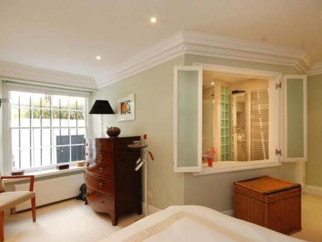 3 Bedroom Flat For Sale In Little Venice, London
