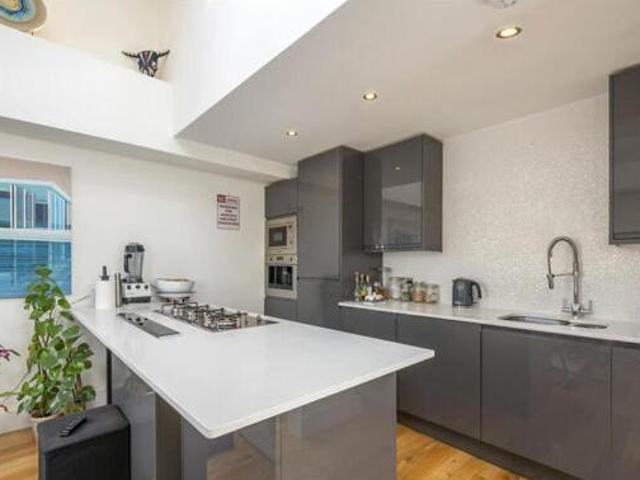 3 Bedroom Flat For Sale In Little Venice