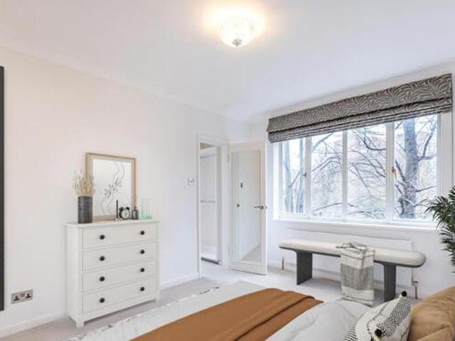 3 Bedroom Flat For Sale In London