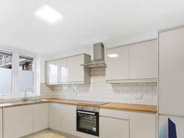 3 Bedroom Flat For Sale In London