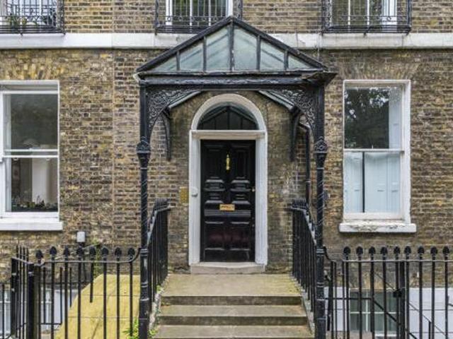 3 Bedroom Flat For Sale In London