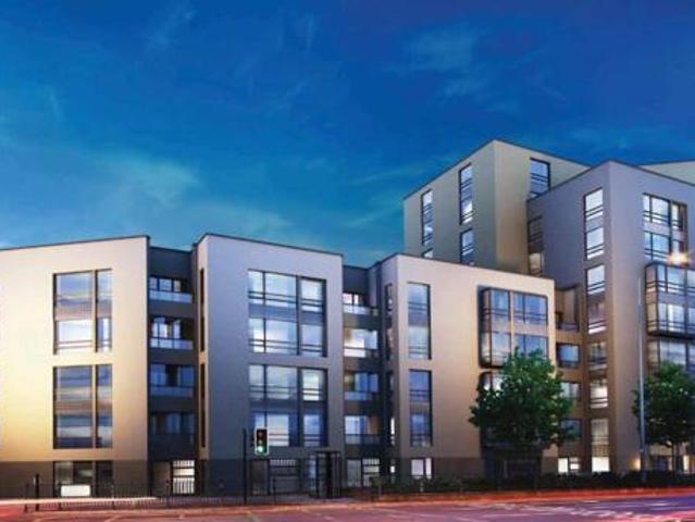3 Bedroom Flat For Sale In London