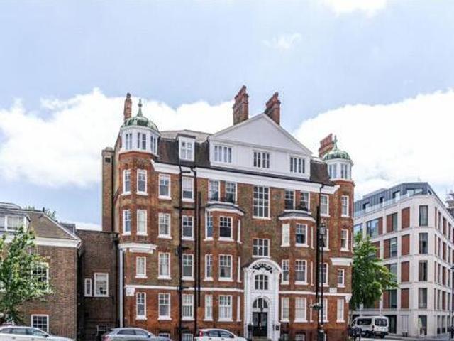 3 Bedroom Flat For Sale In London