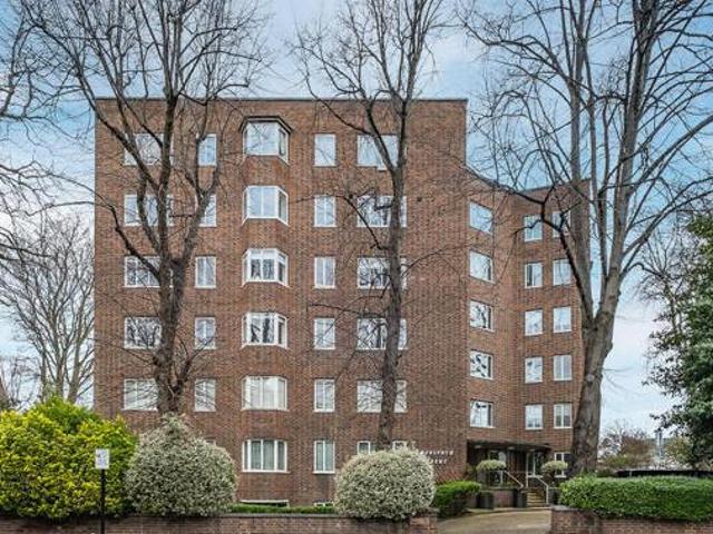 3 Bedroom Flat For Sale In London