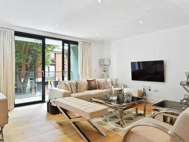 3 Bedroom Flat For Sale In London
