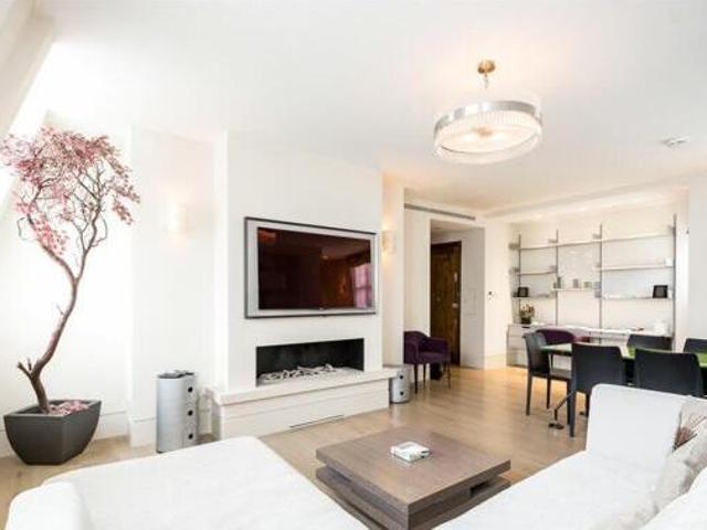 3 Bedroom Flat For Sale In London