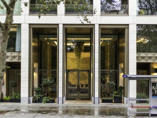 3 Bedroom Flat For Sale In London