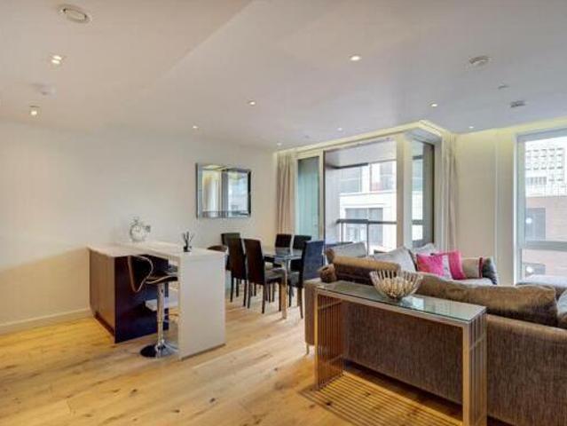 3 Bedroom Flat For Sale In London