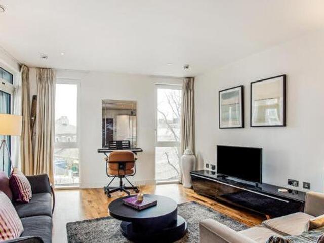 3 Bedroom Flat For Sale In London