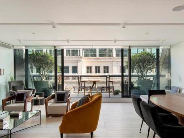 3 Bedroom Flat For Sale In London