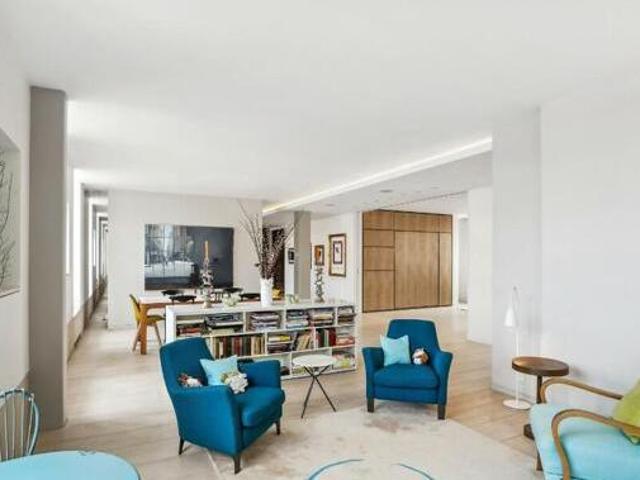 3 Bedroom Flat For Sale In London