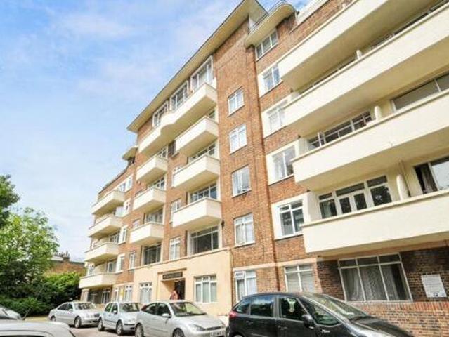 3 Bedroom Flat For Sale In London