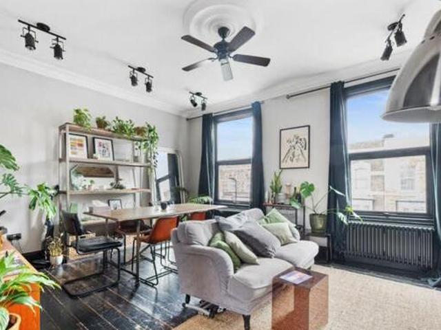3 Bedroom Flat For Sale In London