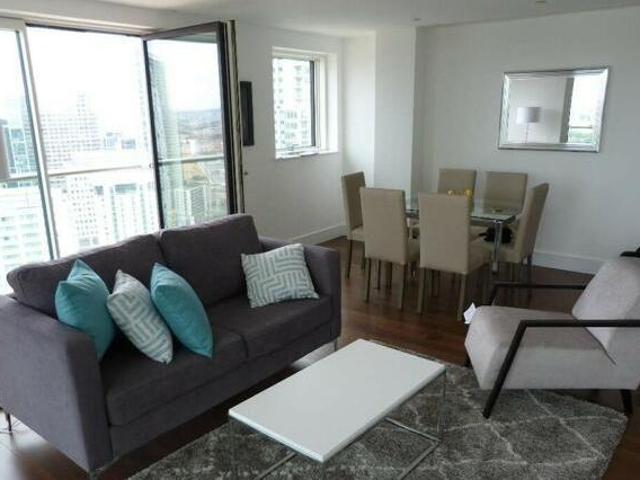 3 Bedroom Flat For Sale In London