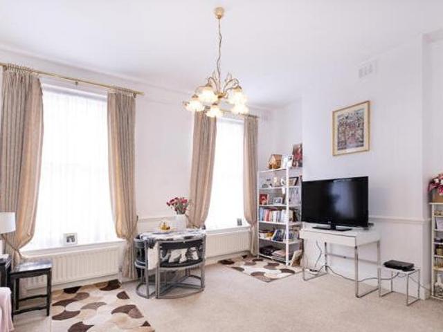 3 Bedroom Flat For Sale In London