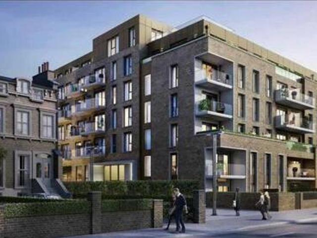 3 Bedroom Flat For Sale In London