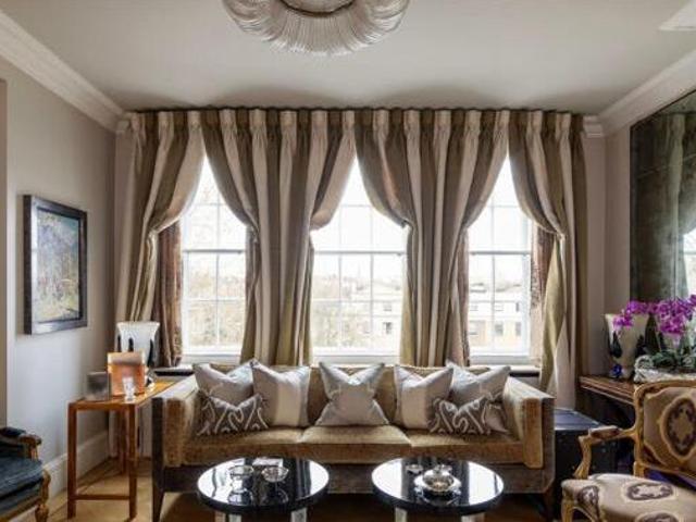 3 Bedroom Flat For Sale In London