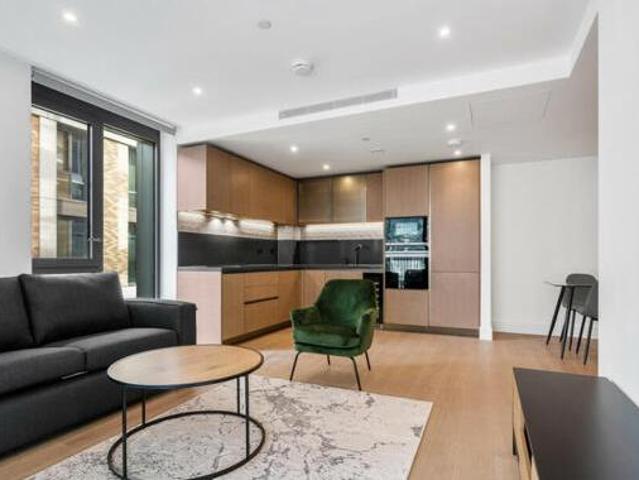 3 Bedroom Flat For Sale In London