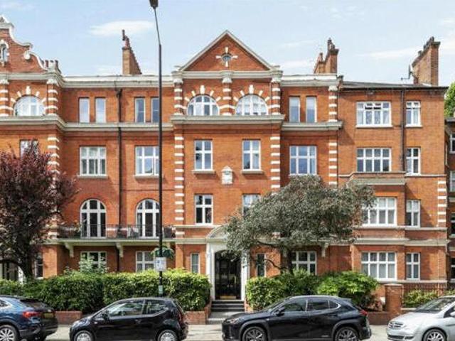 3 Bedroom Flat For Sale In London