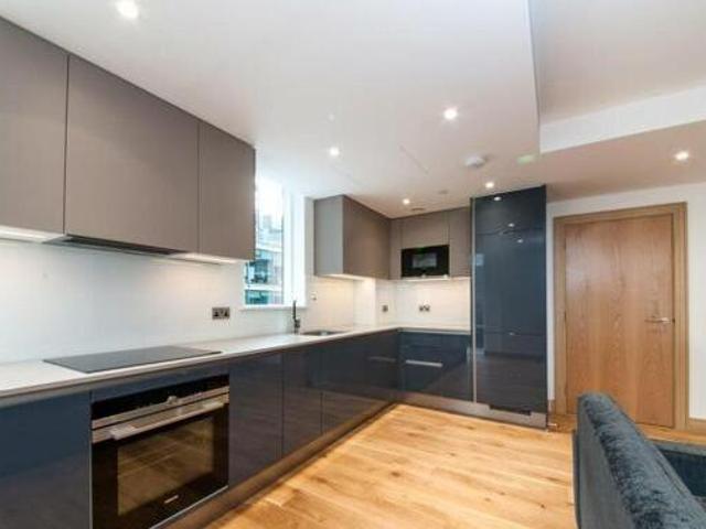 3 Bedroom Flat For Sale In London