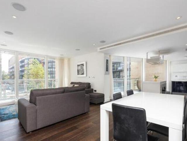 3 Bedroom Flat For Sale In London