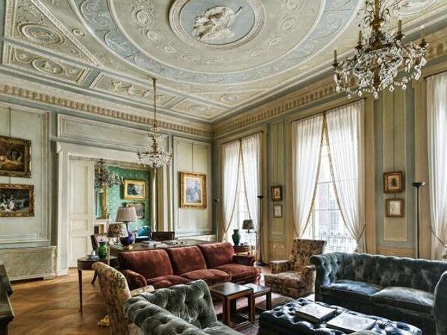 3 Bedroom Flat For Sale In London