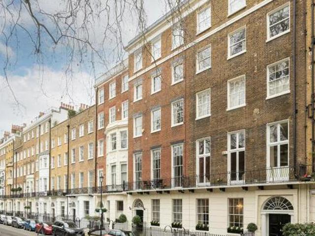 3 Bedroom Flat For Sale In London