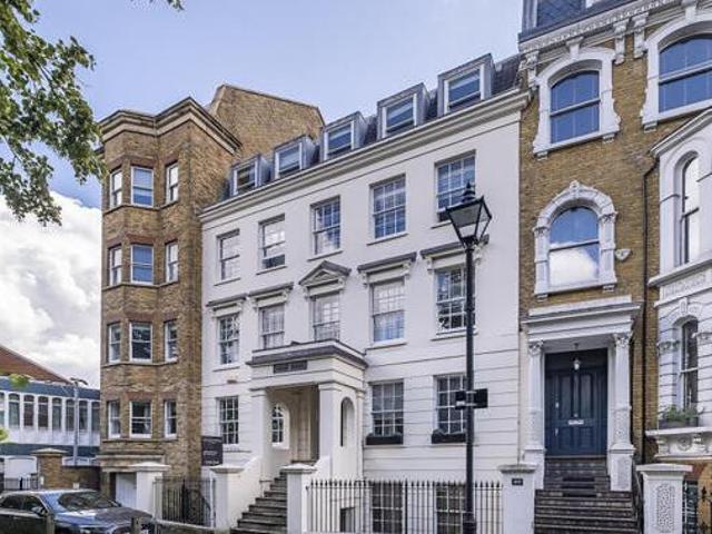 3 Bedroom Flat For Sale In London