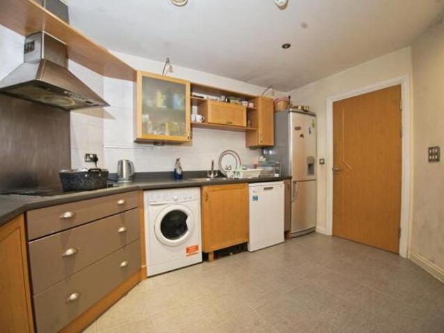 3 bedroom flat for sale in Lynton Court, CARDIFF, South Glamorgan, CF10