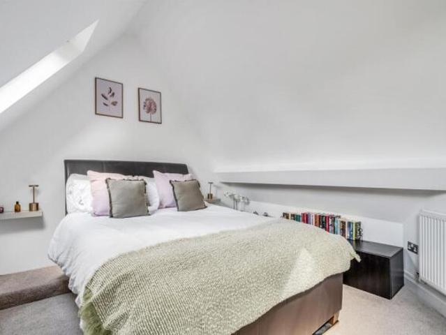 3 bedroom flat for sale in Lyndhurst Road, Mossley Hill, Liverpool, L18