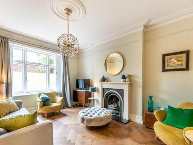 3 Bedroom Flat For Sale In Maida Vale, London