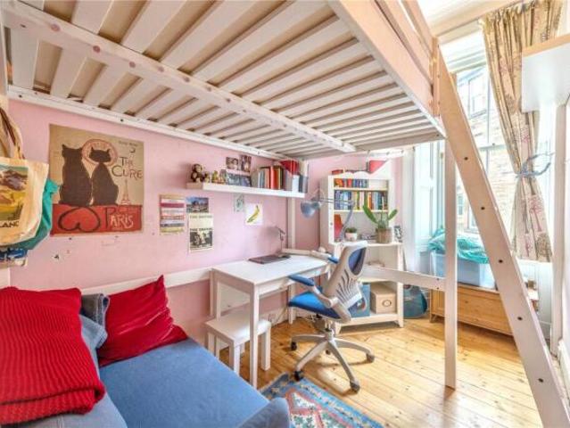 3 bedroom flat for sale in Marchmont Road, Edinburgh, Midlothian, EH9