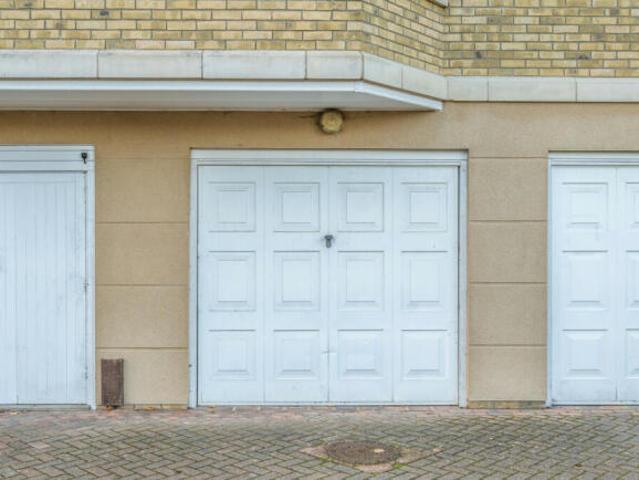 3 bedroom flat for sale in Marshall Square, Banister Park, Southampton, Hampshire, SO15