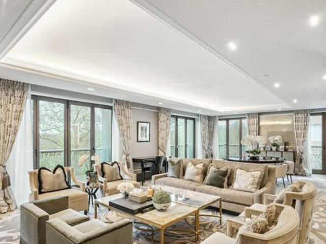 3 Bedroom Flat For Sale In Mayfair, London
